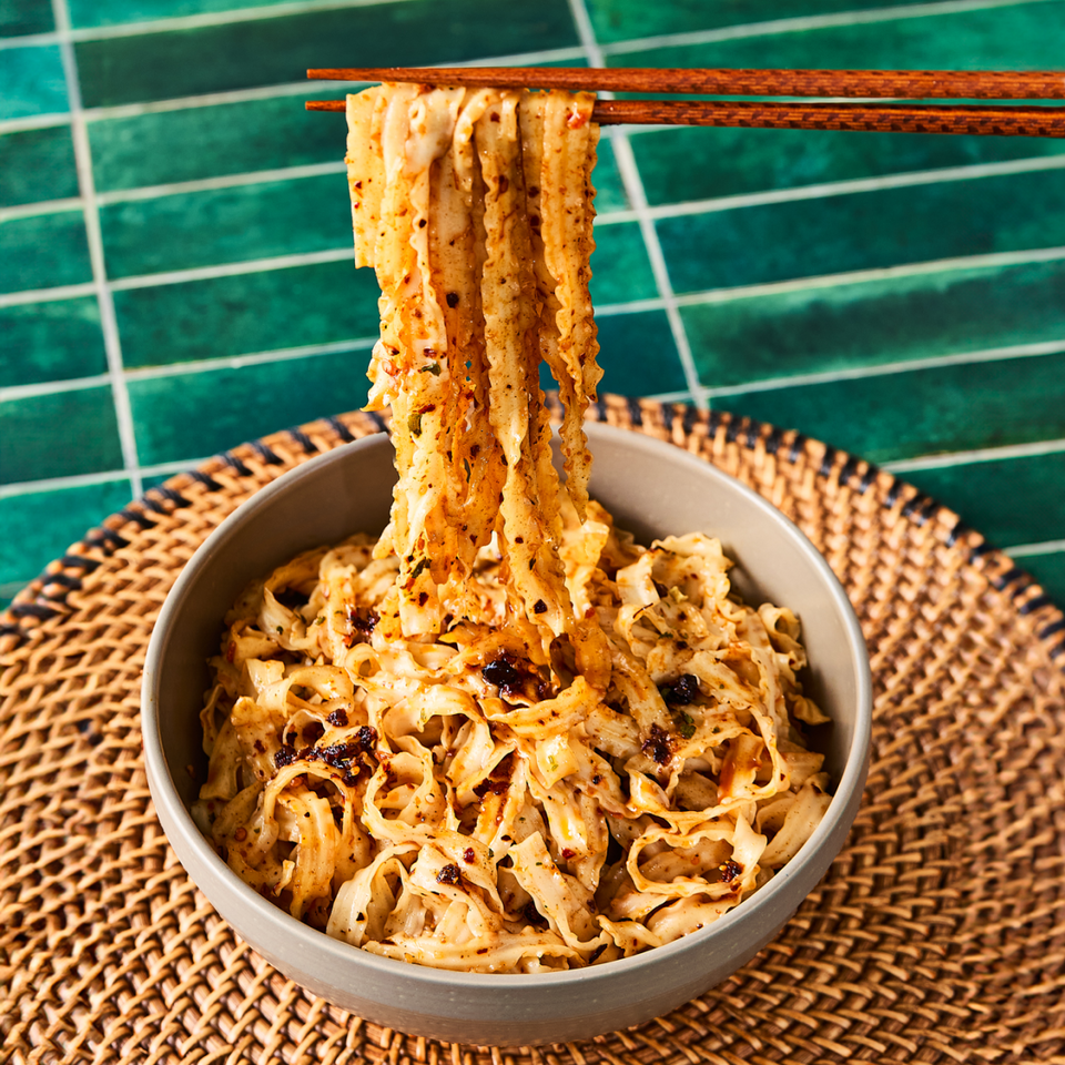 Chili Crisp Noodles | Fly By Jing – FLY BY JING